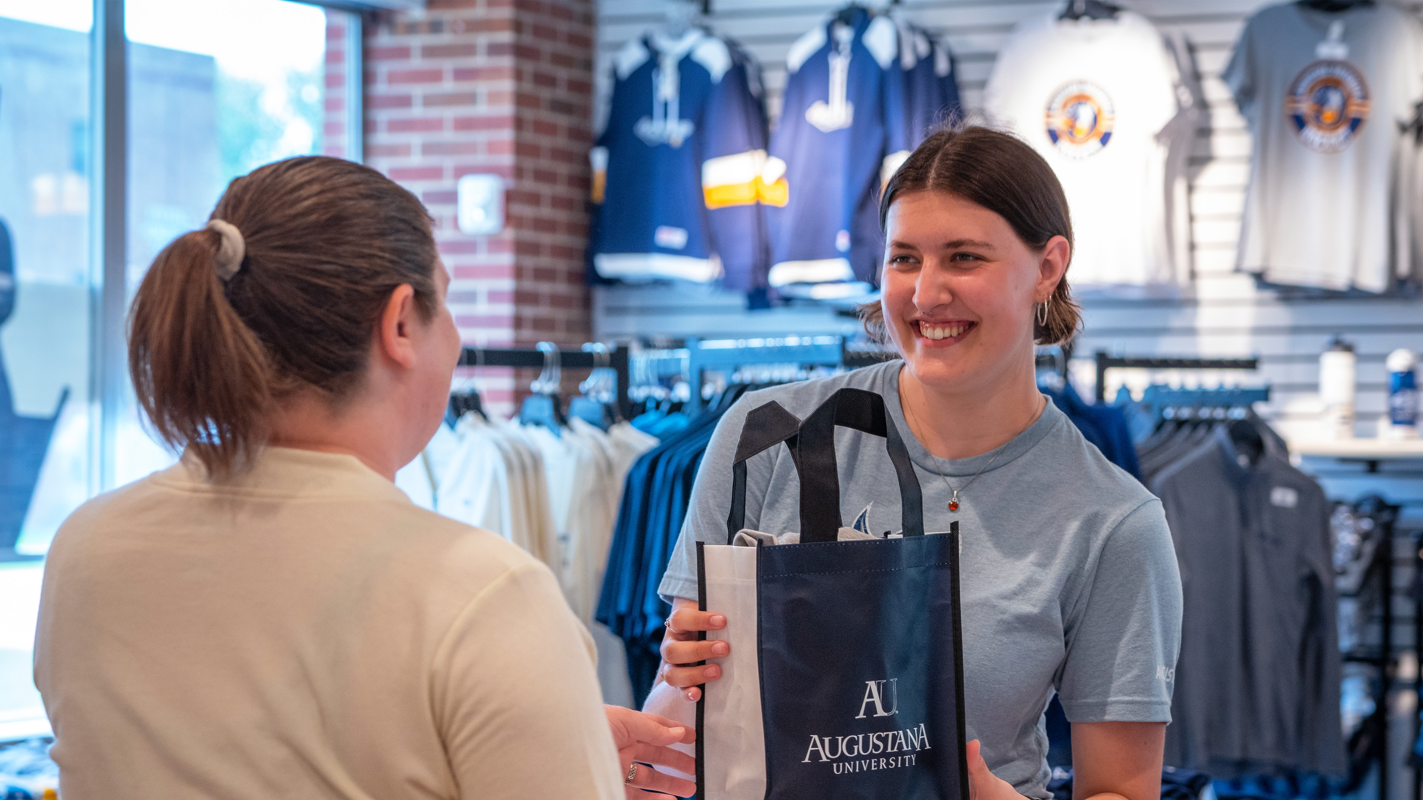 Ole’s Outlet Opens as Augustana Takes Over Management of University ...