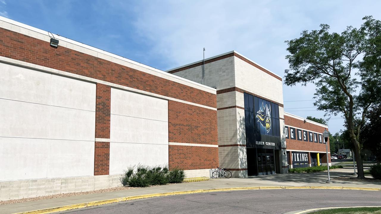 Elmen2.jpg | Augustana University