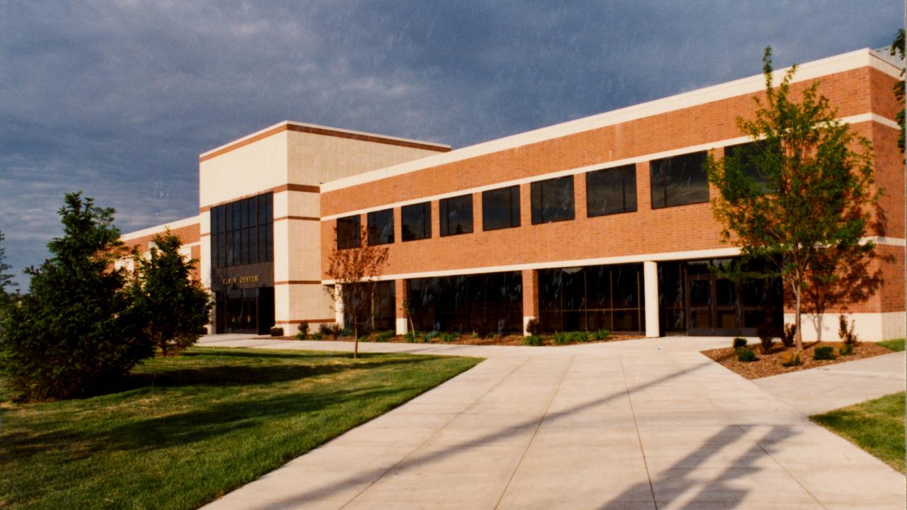 Elmen3.jpg | Augustana University